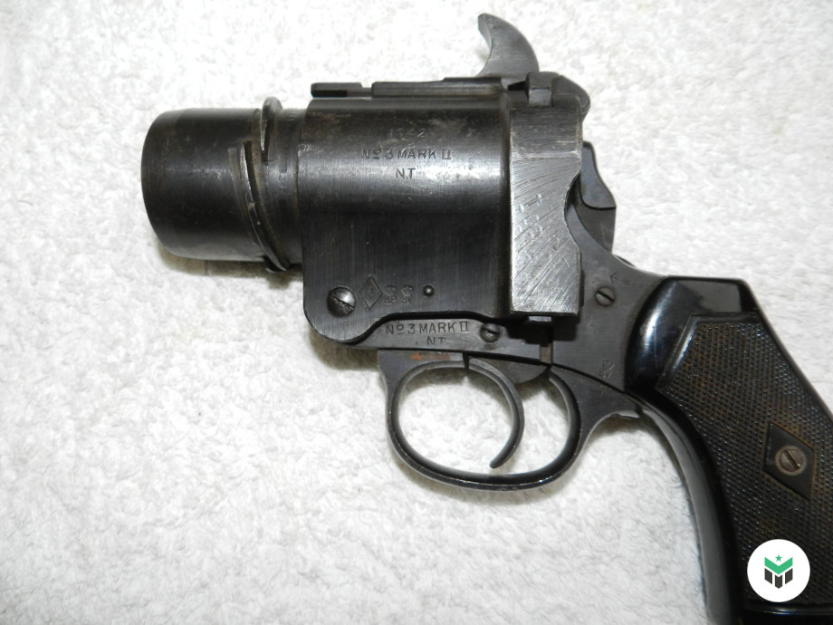 British WW2 flare gun for sale € 475 - Miltrade