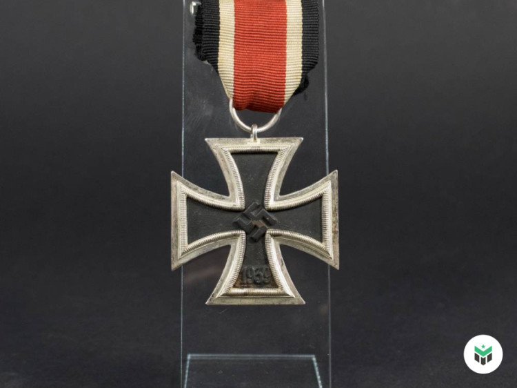 Iron cross 2nd class for sale € 135 - Miltrade